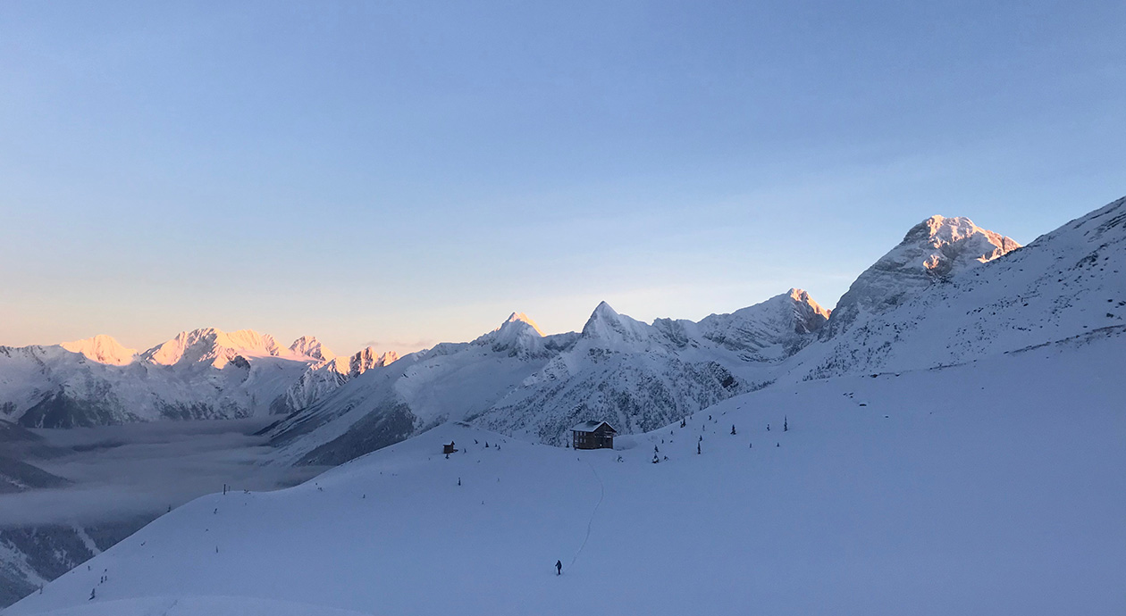Asulkan Hut, Rogers Pass – Peak of the Week